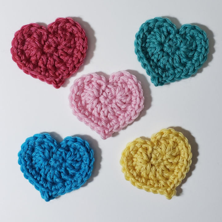 40 Easy Crochet Hearts: Free Crochet Heart Pattern