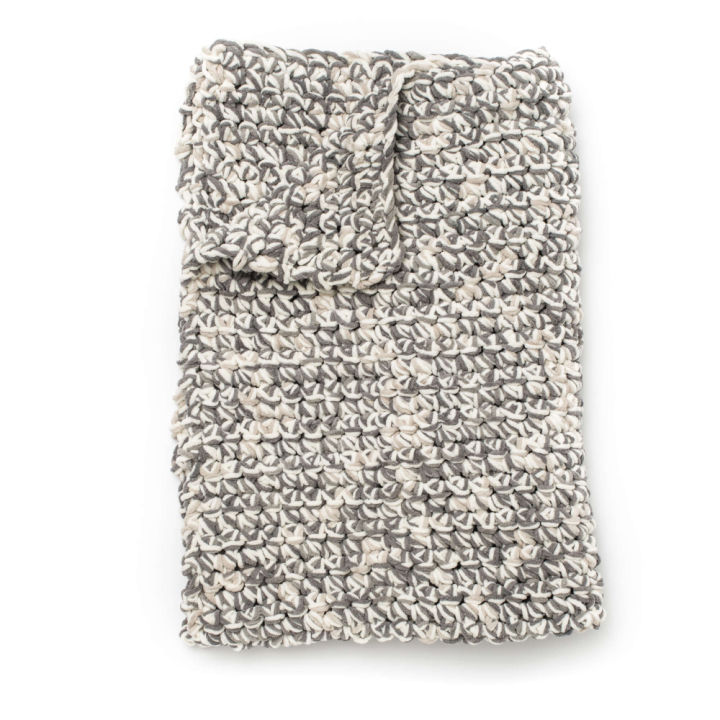 17 Free Finger Crochet Blanket Patterns (Hand Crochet)