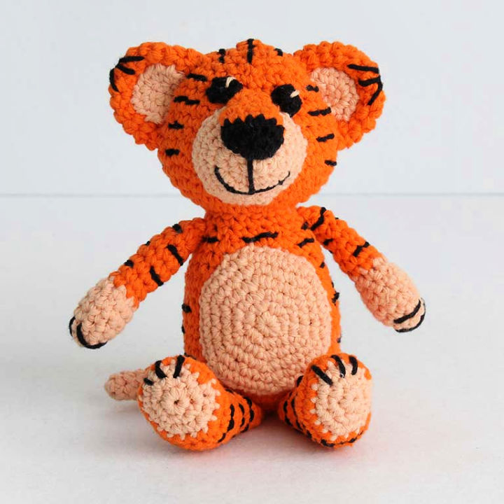 25 Free Crochet Tiger Patterns (Amigurumi Pattern)