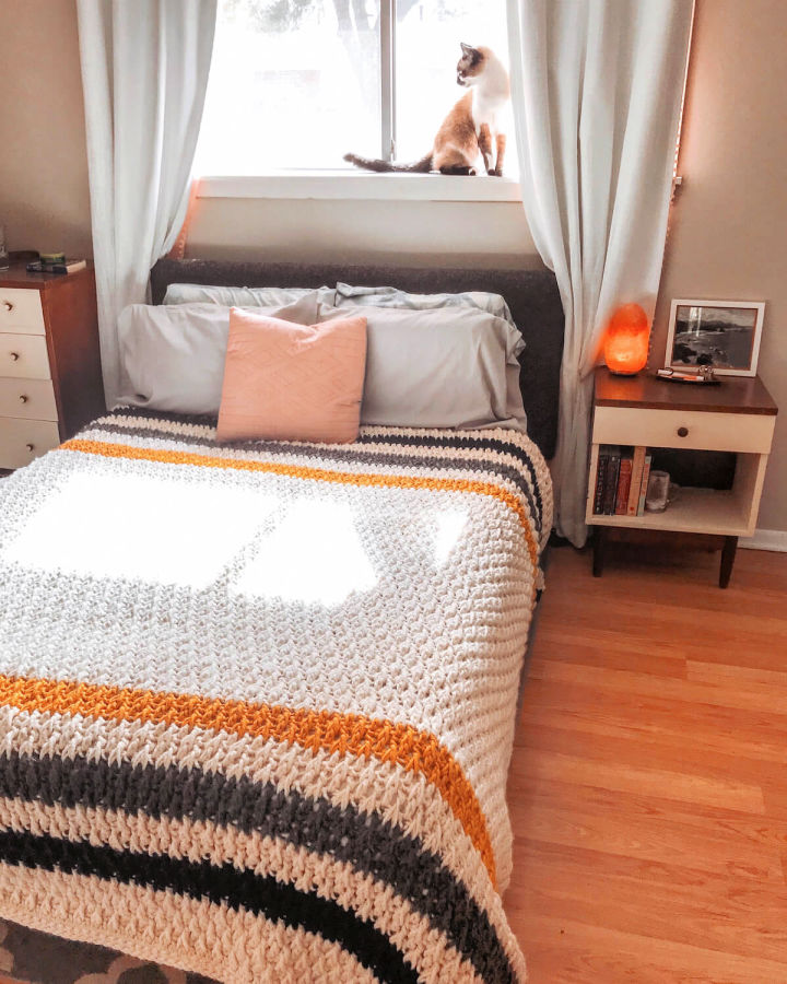40 Free Chunky Crochet Blanket Patterns (Easy Pattern)