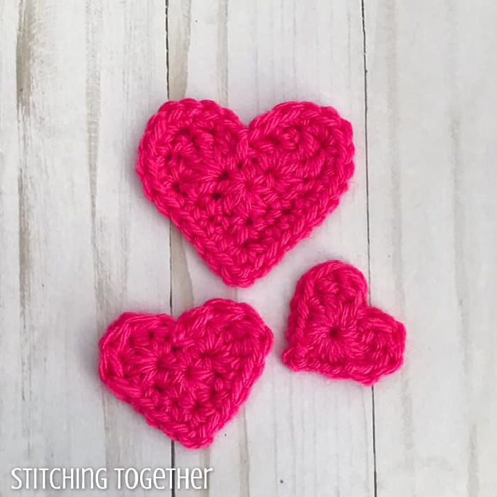 40 Easy Crochet Hearts: Free Crochet Heart Pattern