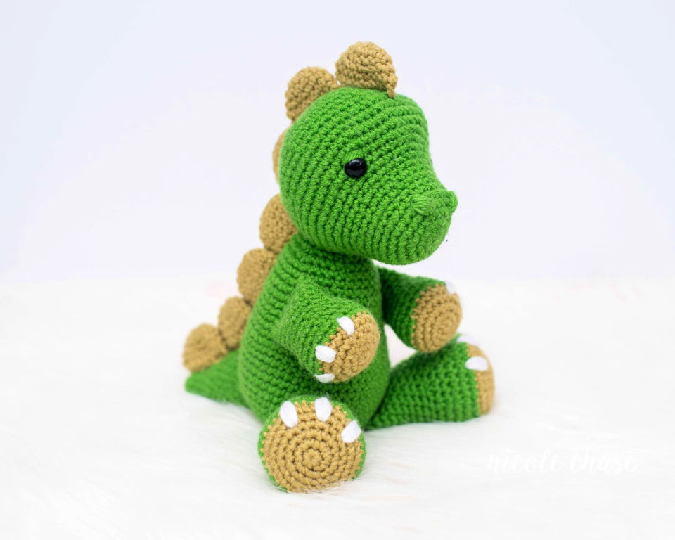 40 Free Crochet Dinosaur Patterns (Amigurumi Pattern)