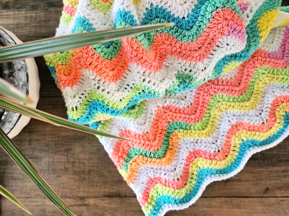 25 Free Crochet Rainbow Blanket Patterns - Blitsy