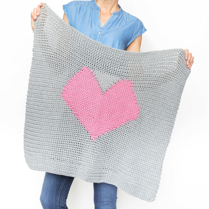 25 Free Crochet Heart Blanket Patterns - Blitsy
