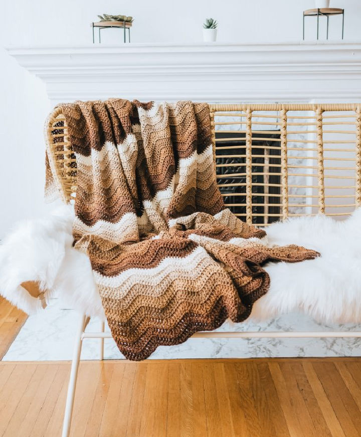 25 Free Crochet Ripple Blanket Patterns (Wavy Pattern)