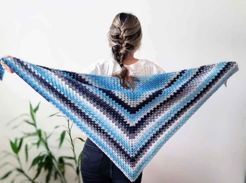 25 Free Crochet Triangle Shawl Patterns for Beginners - Blitsy