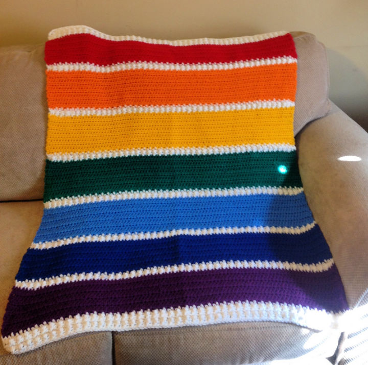 25 Free Lapghan Crochet Patterns (Lap Blanket Pattern) 25 Free Lapghan Crochet Patterns (Lap Blanket Pattern)