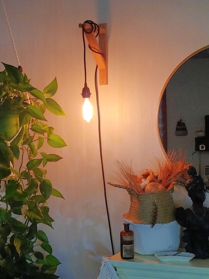 DIY Wall Sconce - Step by Step Instructions - Blitsy