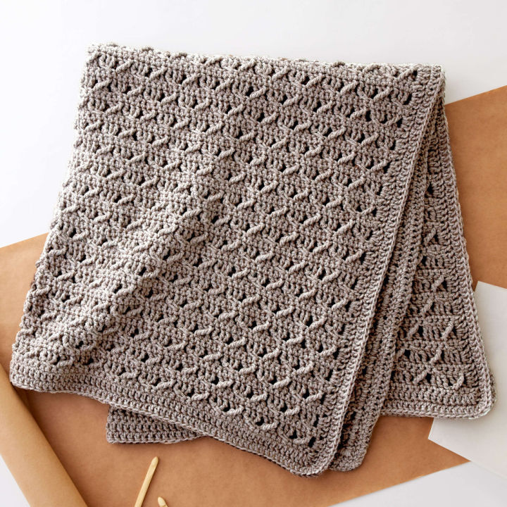 25 Free Lapghan Crochet Patterns (Lap Blanket Pattern)