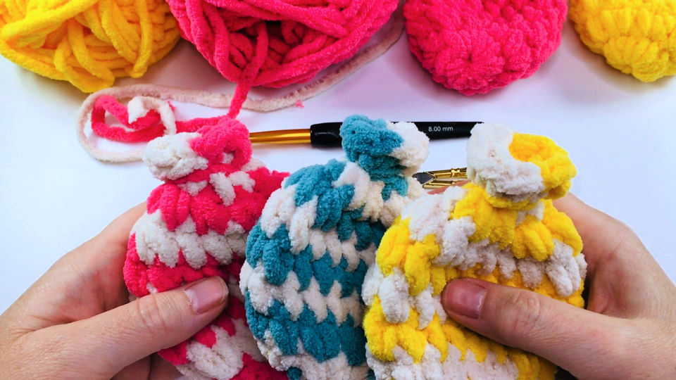20 Reusable Crochet Water Balloons (Free Pattern) - Blitsy
