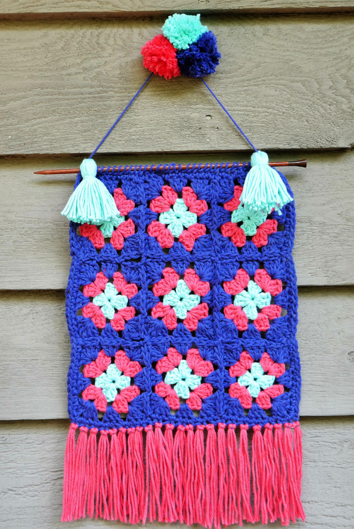 25 Free Crochet Wall Hanging Patterns (Wall Art Pattern) - Blitsy