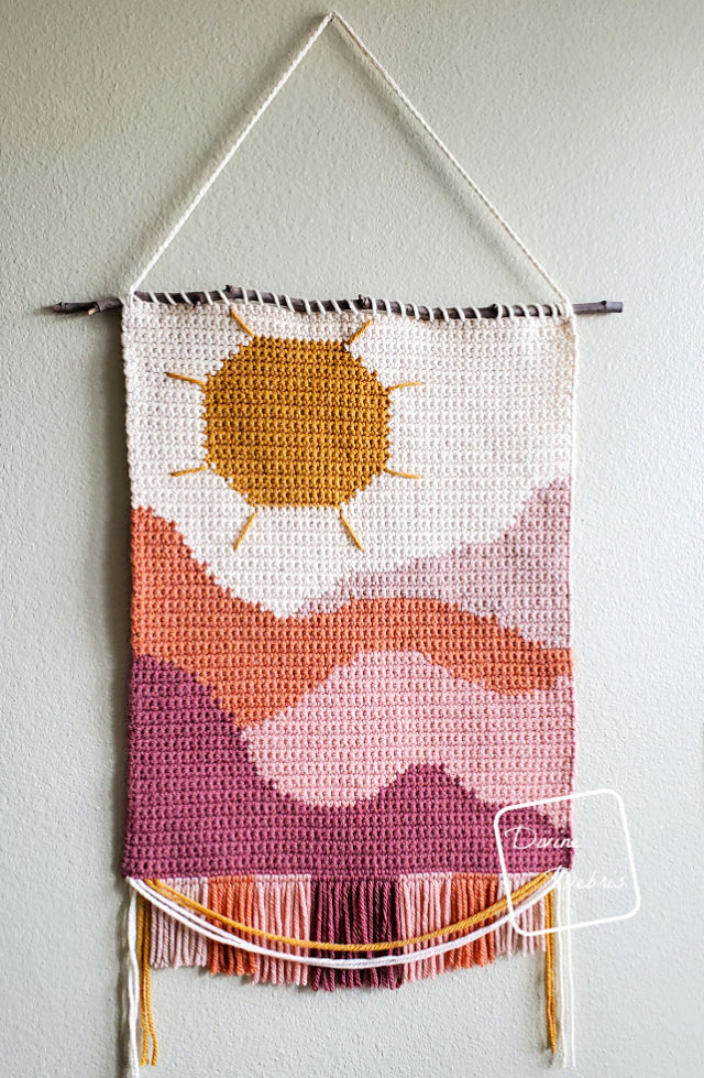 25 Free Crochet Wall Hanging Patterns (Wall Art Pattern) - Blitsy