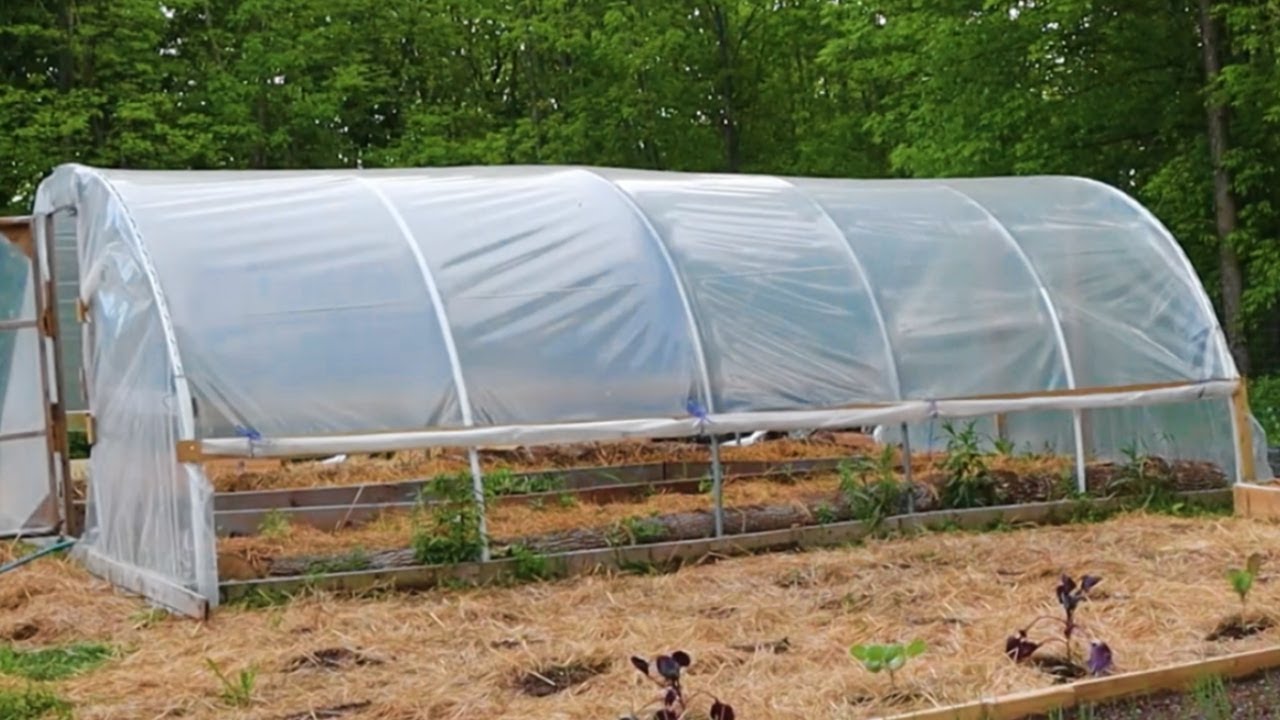 DIY Hoop House to Extend Your Growing Season - Blitsy
