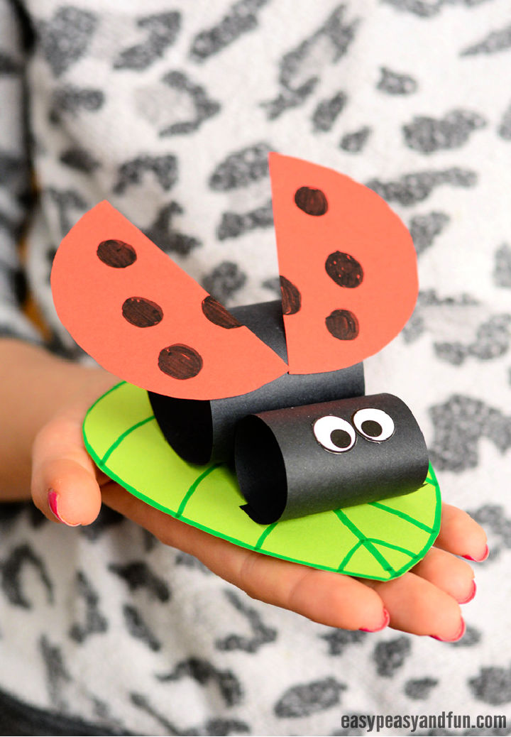 30 Amazing Construction Paper Crafts for Kids - Blitsy
