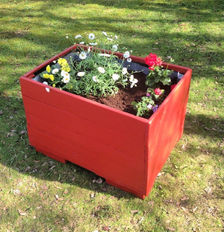 40 Cheap DIY Pallet Garden Ideas That Are Easy To Build - Blitsy