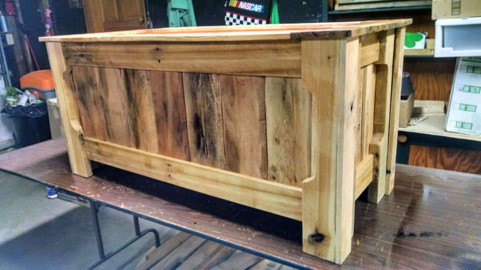 40 DIY Pallet Furniture Ideas with Instructions - Blitsy