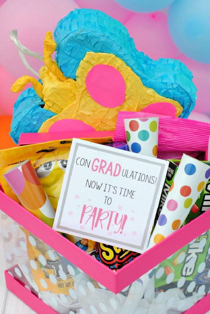 30 Inexpensive DIY Graduation Gifts That Anyone Can Make - Blitsy