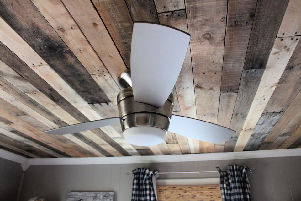 40 Easy DIY Pallet Projects with Detailed Constructions - Blitsy