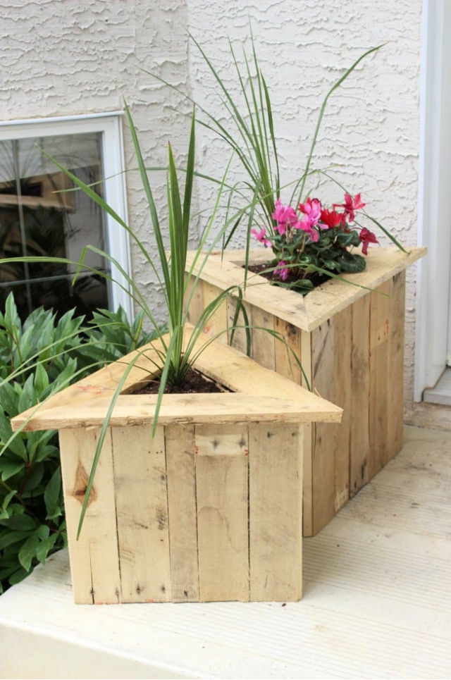 40 Cheap DIY Pallet Garden Ideas That Are Easy To Build - Blitsy