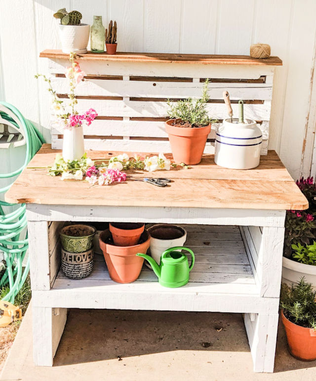 40 DIY Pallet Furniture Ideas with Instructions - Blitsy